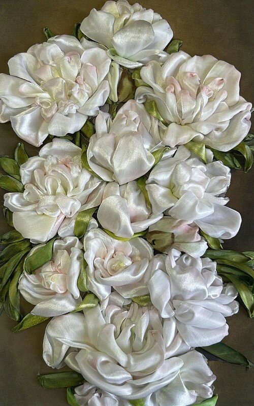 Набор для вышивания Многоцветница #МЛ(н) 3038 Ветка белых пионов, Вышивка лентами, 26 х 35 см