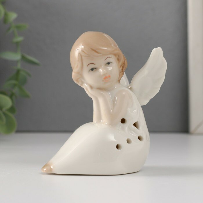 Фигурка светящаяся Девочка-ангел сидит, керамика, 6×8×9 см