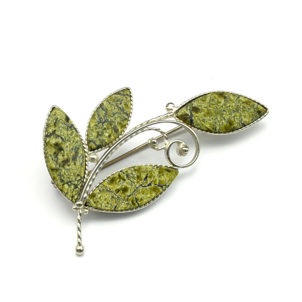 Брошь, змеевик