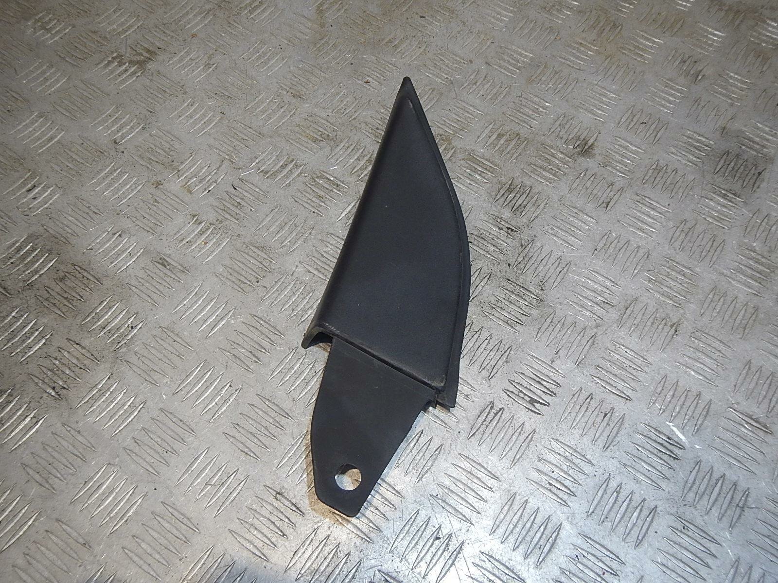 Б/У Уголок двери передней левой (внутренний), Ford (Форд)-MAVERICK (01-06) FORD MAVERICK (01-06) Царапины. 457240 FORD а...