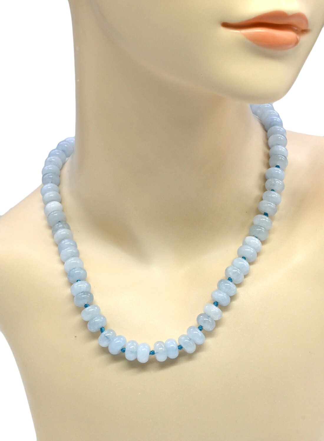 Бусы, кальцит