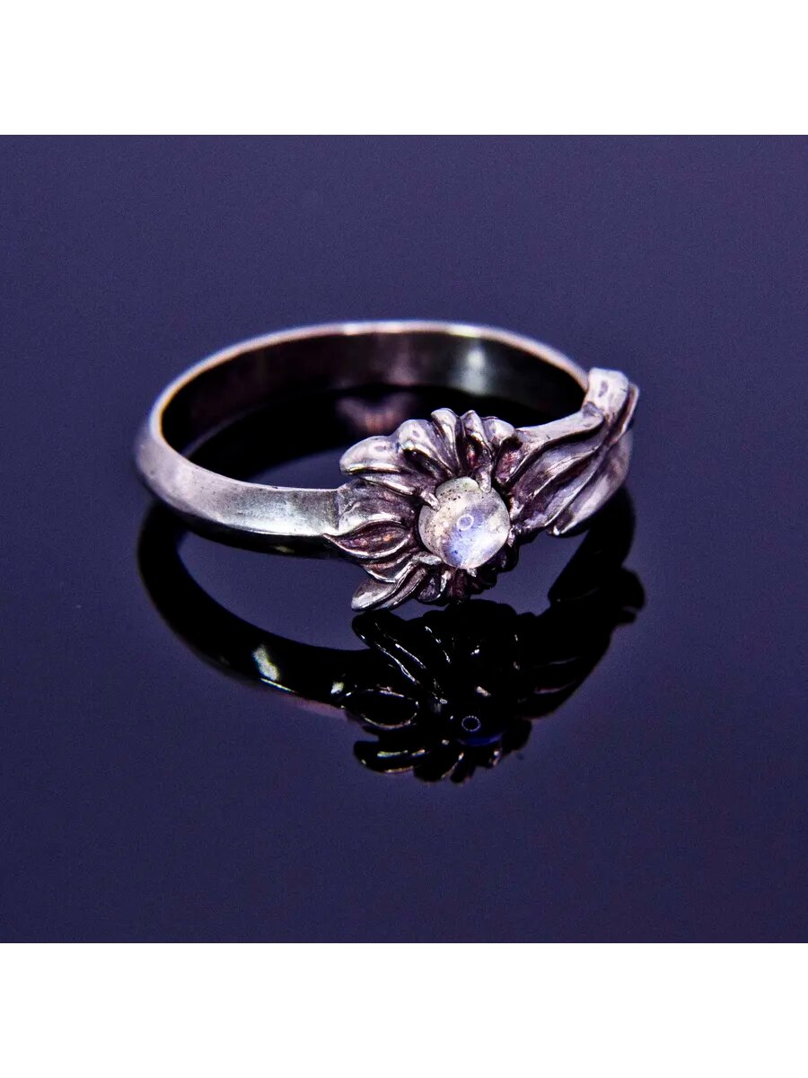 Кольцо помолвочное