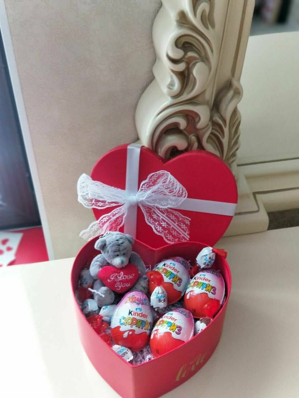 Сладкий бокс с мишкой и киндерами/ Подарок девушке