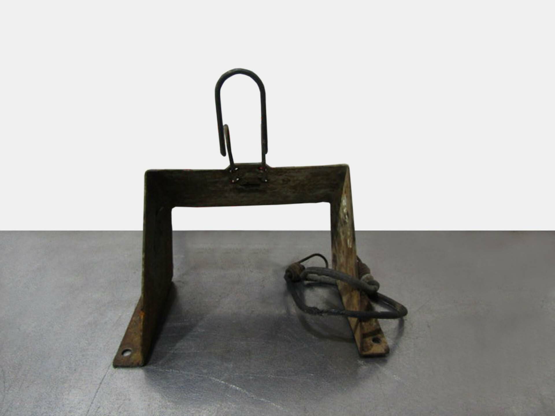 Кронштейн противооткатного упора Scania P, R, G