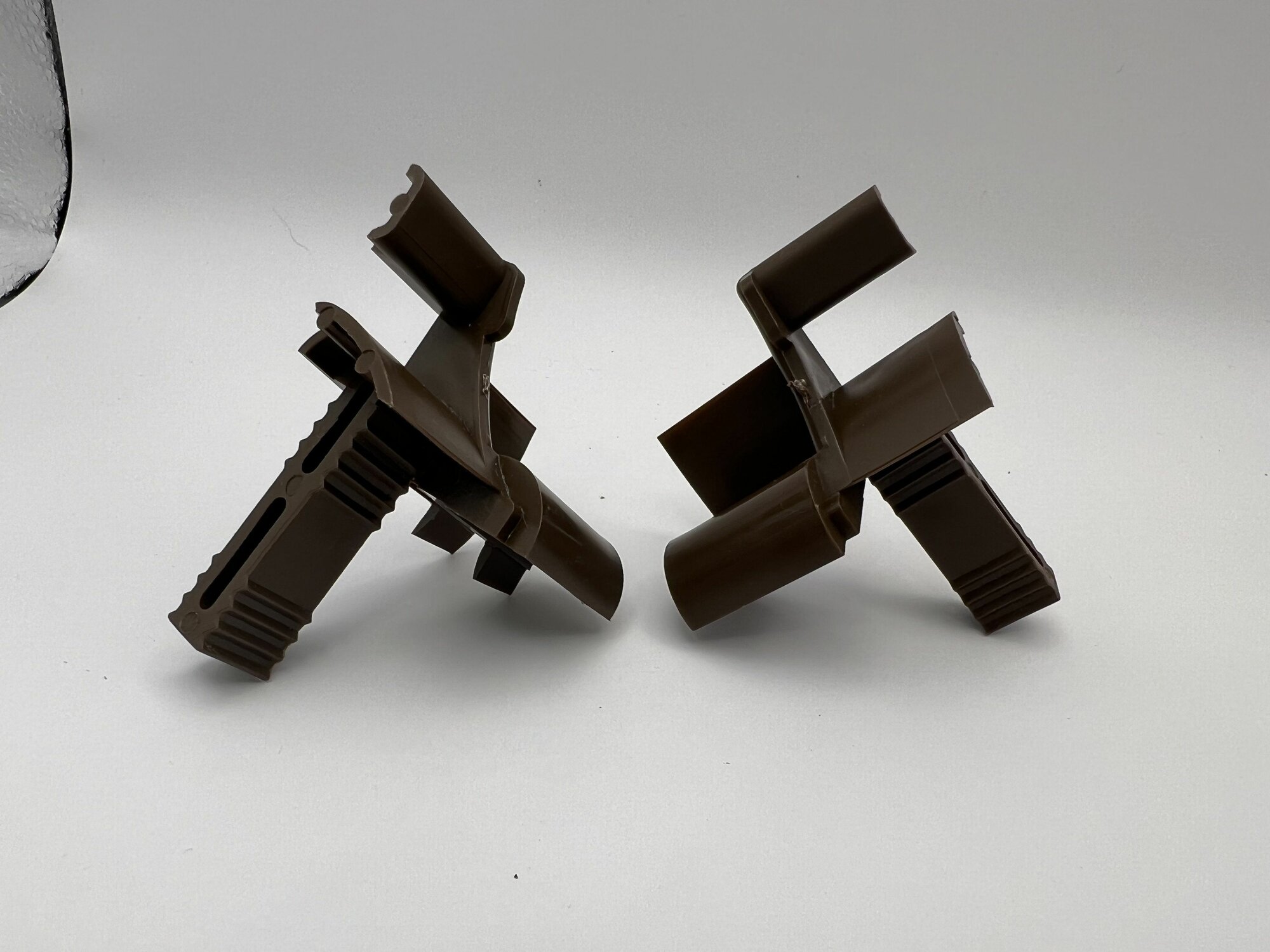 Alutech, Устройство направляющее GD9, коричневый, 1112802, 50 шт.