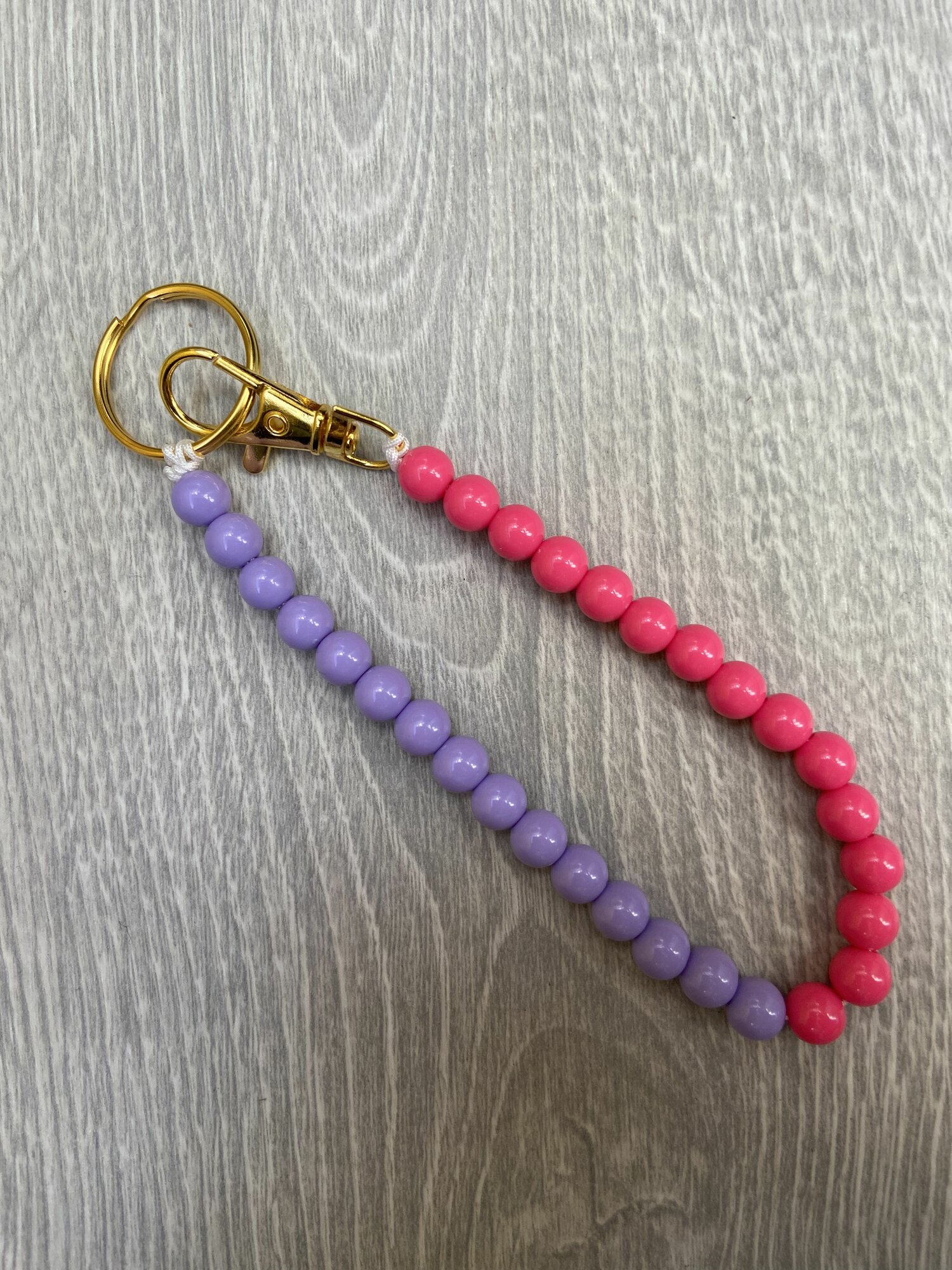 Брелок на телефон