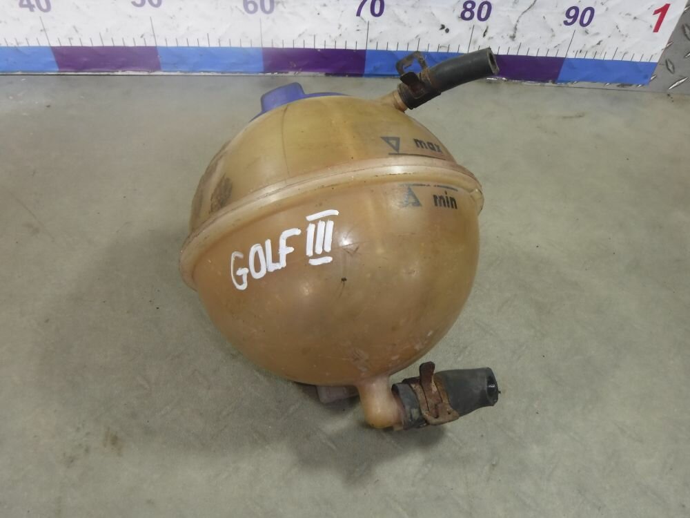 Расширительный бачок VW Golf III 1H0121407