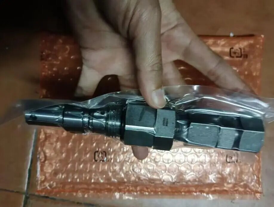 YA00011313 4654858 4372038 для Hitachi, гидравлический распределительный клапан экскаватора, рельсовый клапан ZX200 ZX240-3, главный клапан