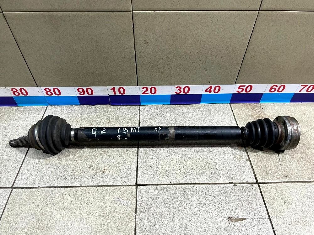 Полуось передняя правая VW Golf II