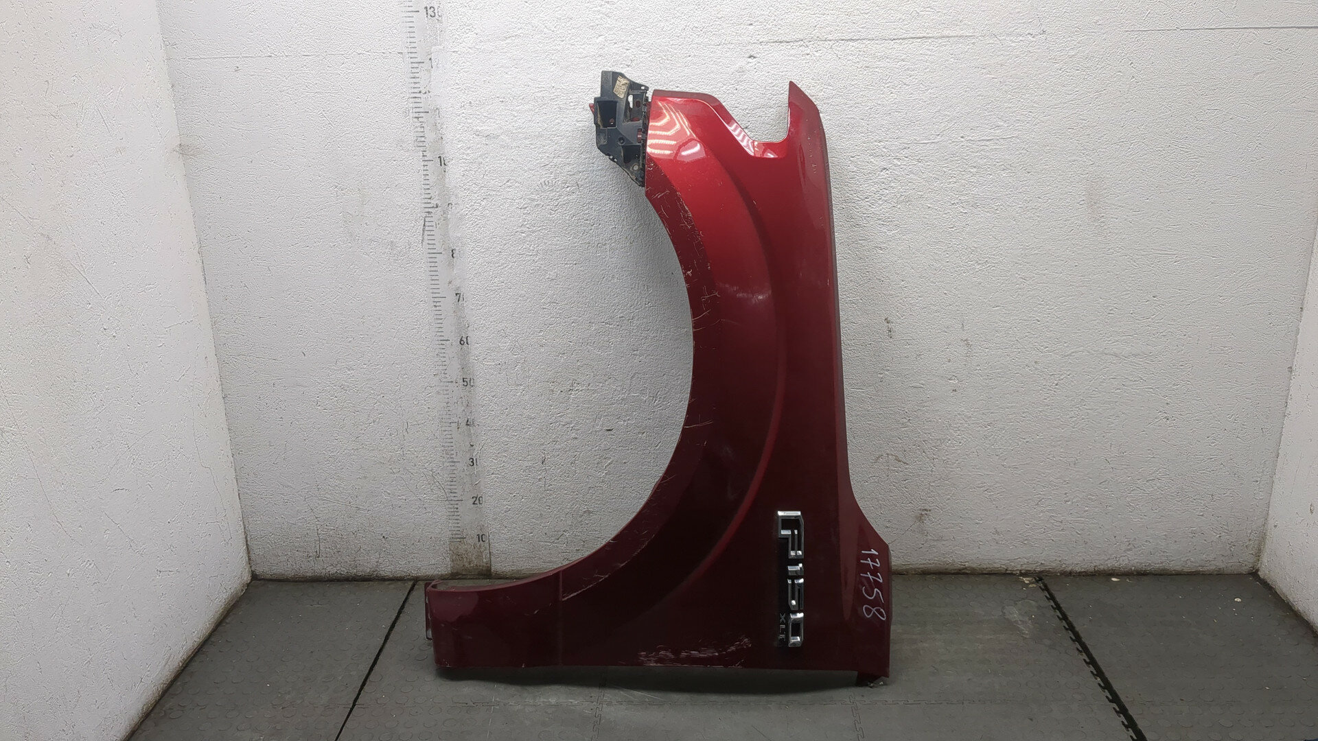 Крыло левое переднее Ford F-150 Б/У