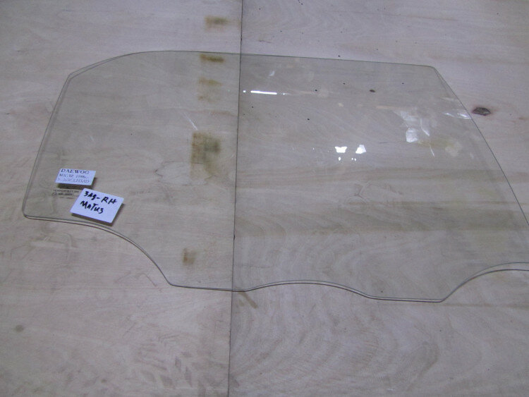 Стекло двери Дэу Матиз задней правой 96255770, 96255772 - прозрачное - 69x51,5, - KMK Glass