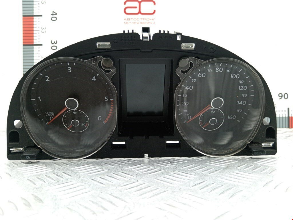 Панель приборная (щиток приборов) Volkswagen Passat 7 3AA920970E арт. 1887645