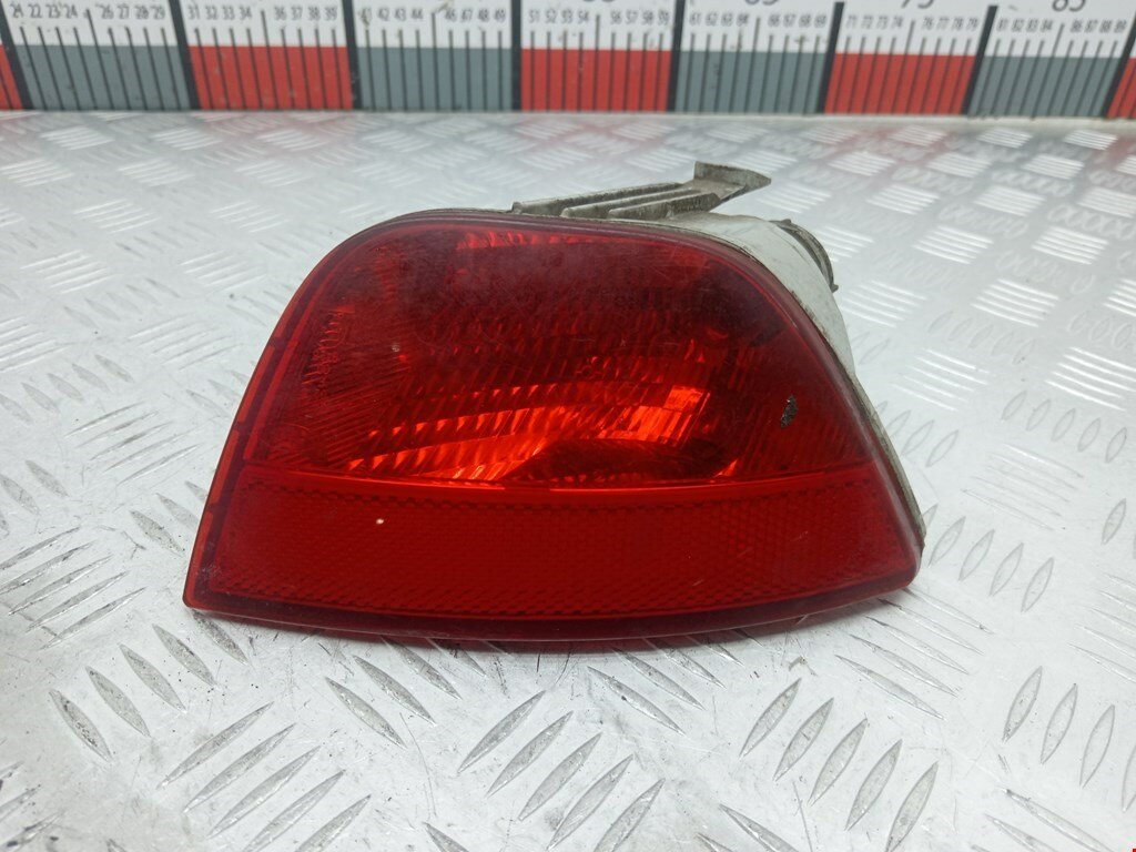 Фонарь противотуманный левый Ford Focus 1 5M5115K273AA арт. 1899825