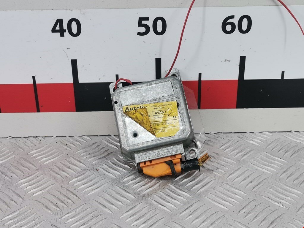 Блок управления Air Bag Citroen Berlingo 1 6556A6 арт. 411556