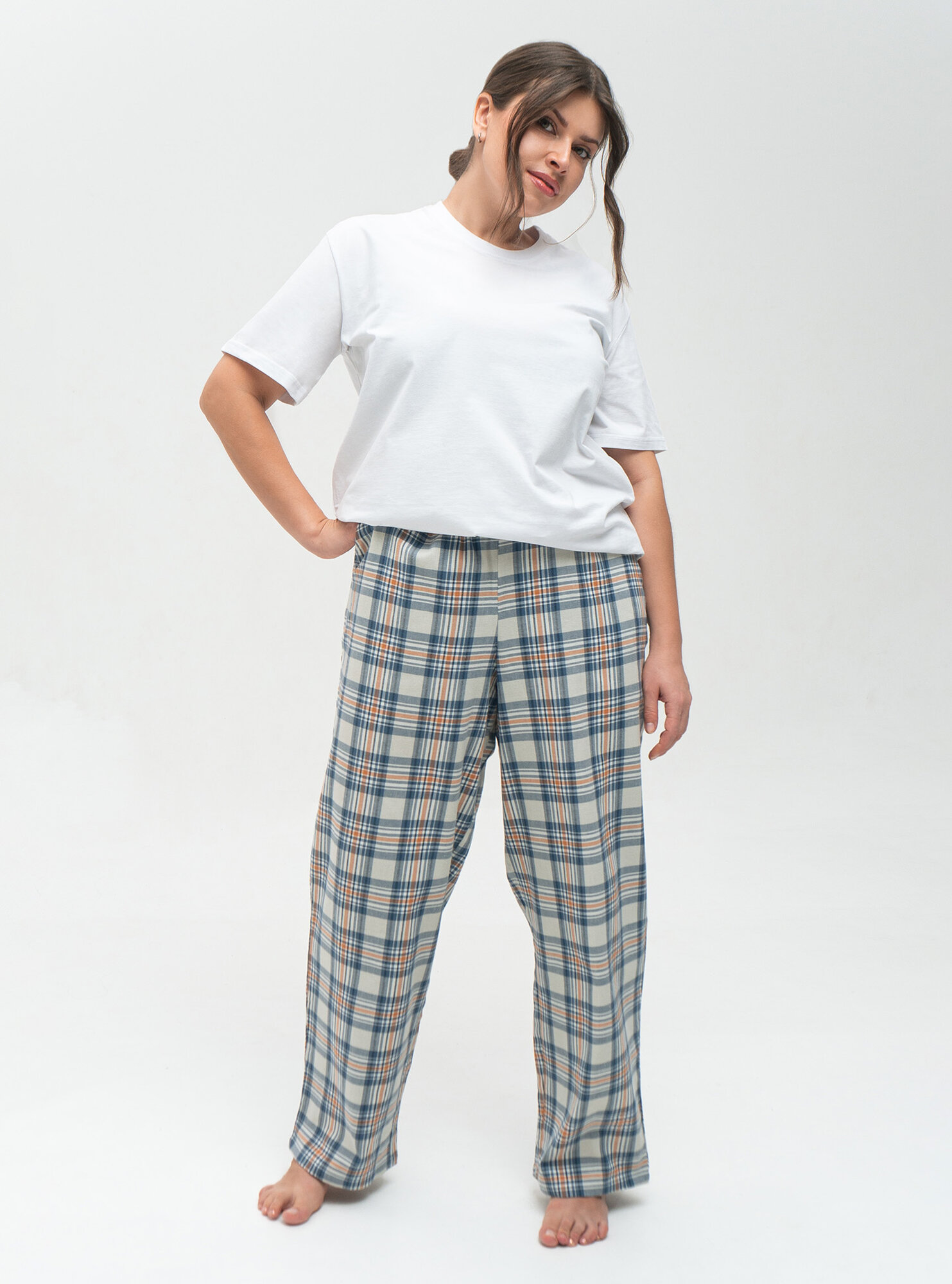 Брюки женские домашние штаны брюки прямые фланелевые с легким начесом теплые в клетку