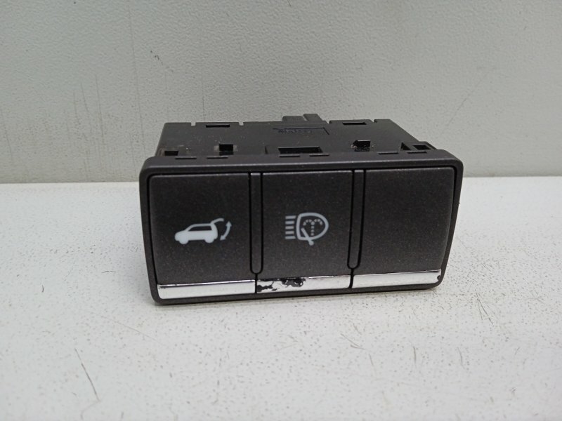 Б/У и омывателя фар, Ниссан Патрол Кнопка открывания багажника Nissan Patrol 2011 Y62 120807 NISSAN арт. 251B31LB1F