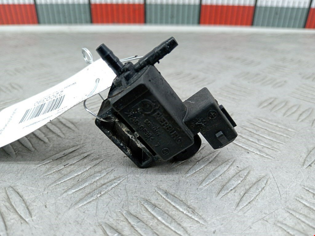 Клапан воздушный Mercedes C-Class (W203) A0025401897 арт. 2200390