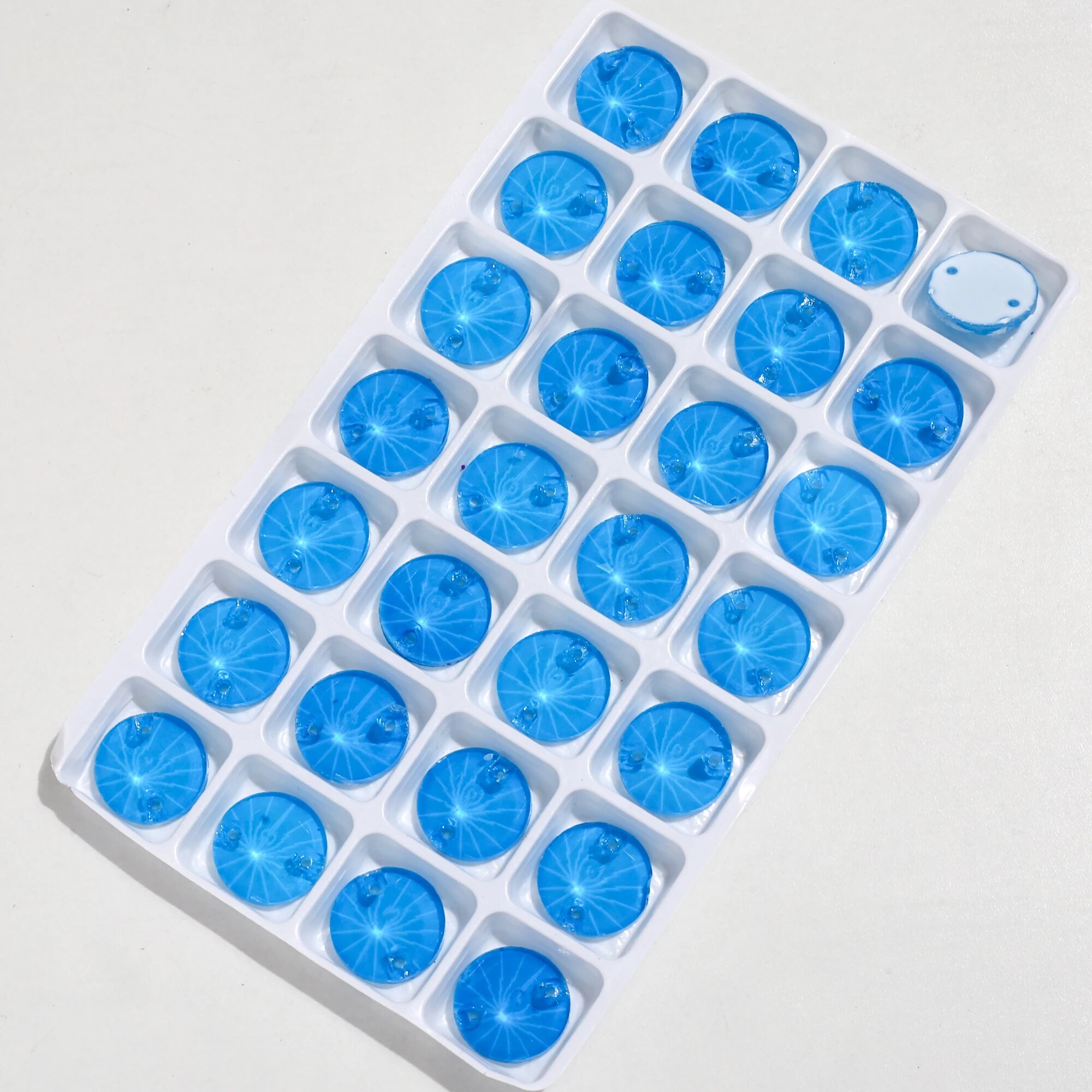 Неоновые синие стразы Sapphire Neon 10 мм 60шт