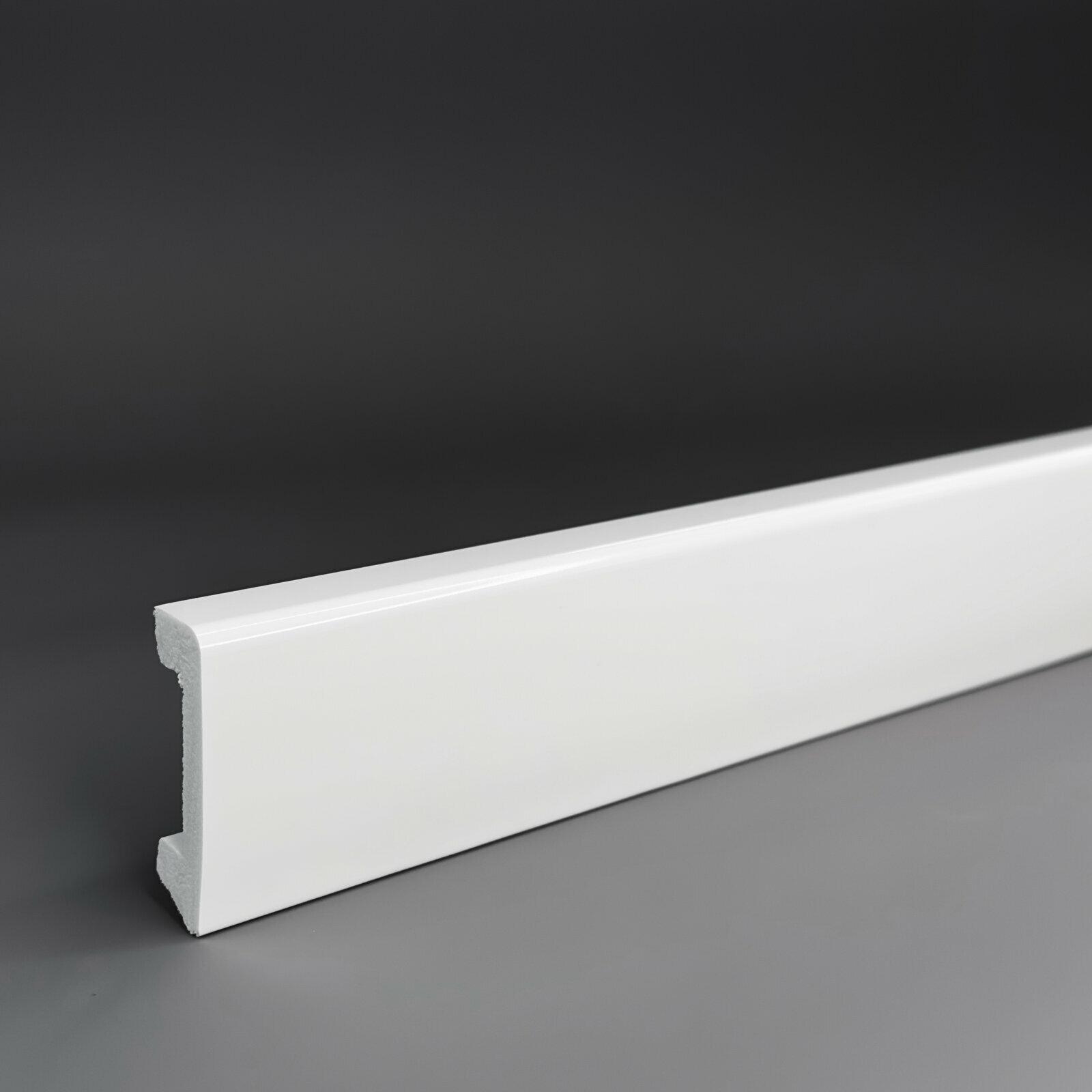 Плинтус дюрополимер напольный DECOMASTER (декомастер), 58х16х2400 мм, D234-114 ДМ белый глянцевый