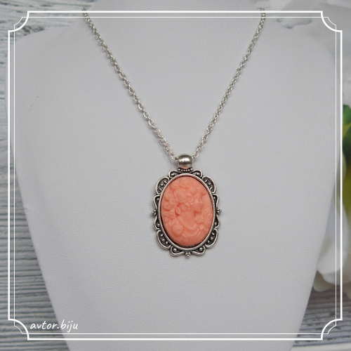 Колье, камея