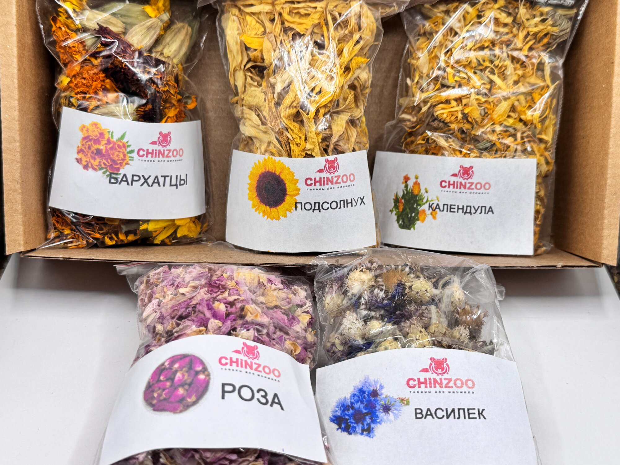 Лакомство для шиншилл, хомяков, морских свинок, дегу, крыс, песчанок ChinZoo набор сушеных цветов Дегустатор №6, 50 гр.