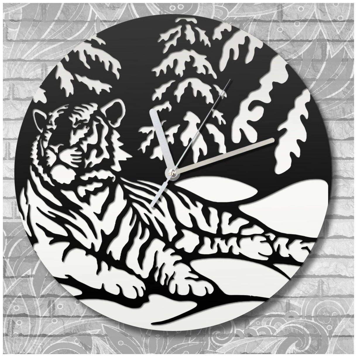 Настенные часы деревянные бесшумные животные (тигр, ель, зима) - 80