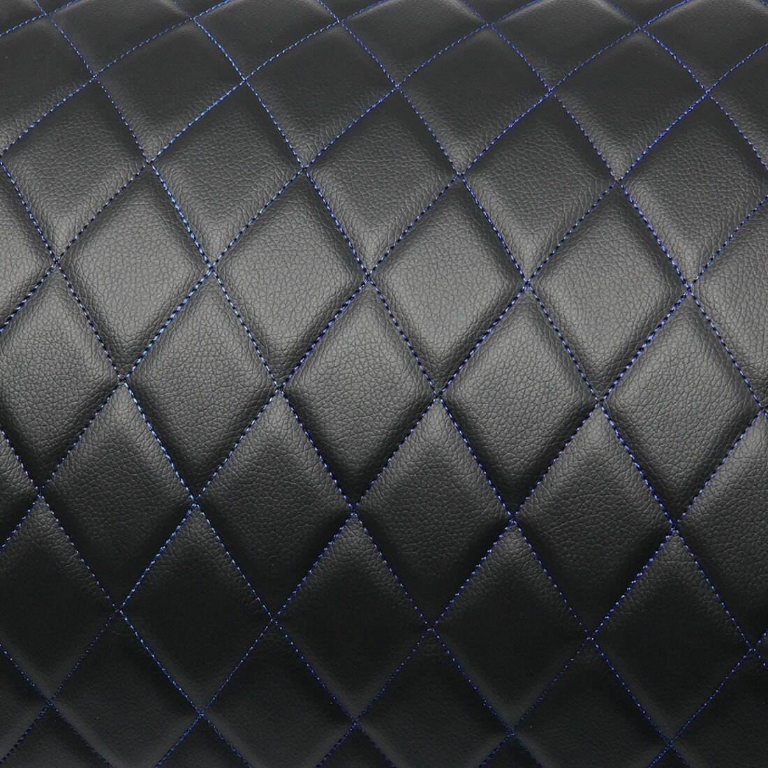 Экокожа самоклеящаяся стеганая для авто чехлов салона мебели Черная, Ромб Синий, 7мм 140*50см / Стеганная Экокожа 3D