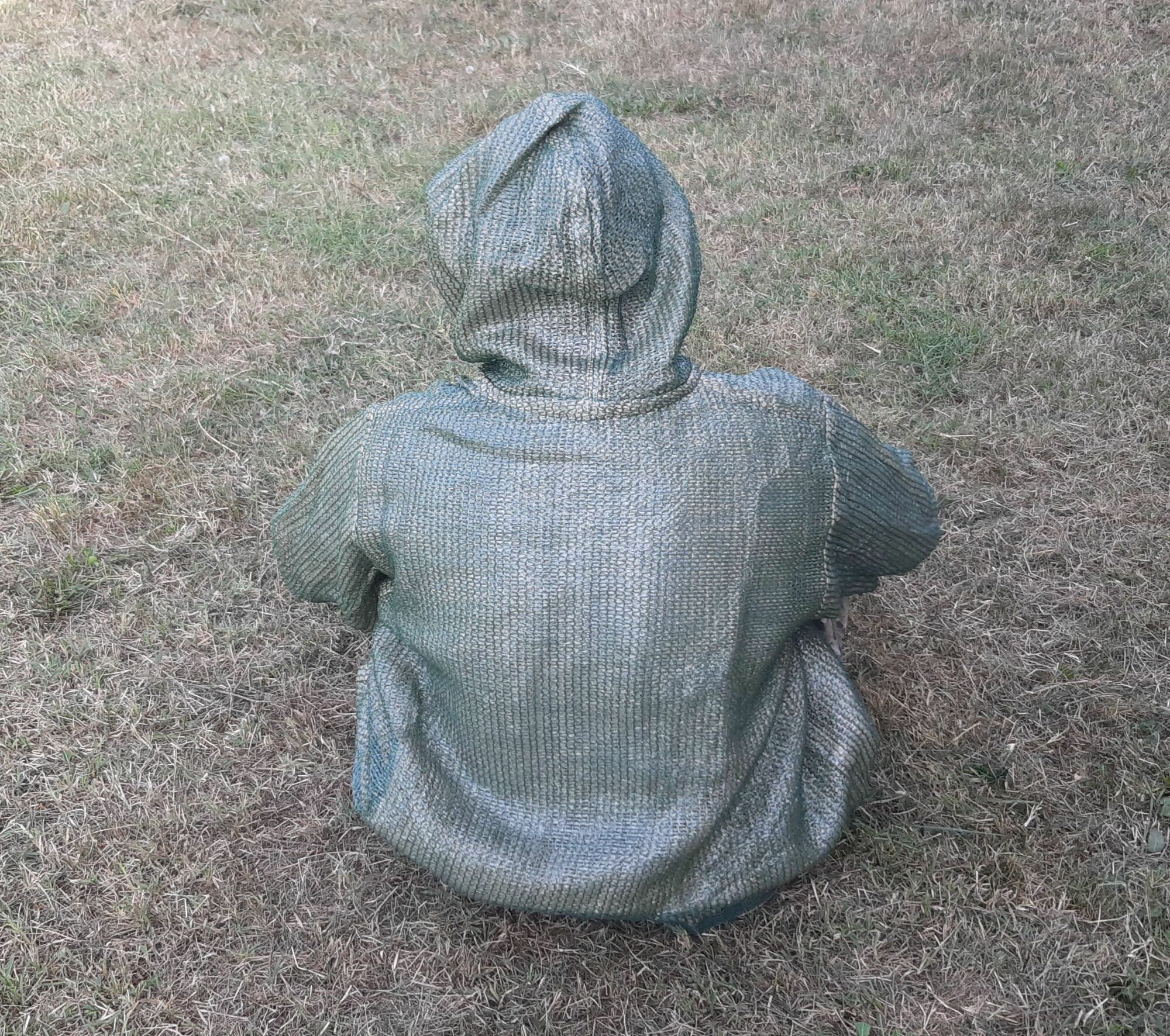 Накидка маскировочная с капюшоном для охоты и рыбалки , двухсторонняя : зеленая и бежевая / Размер универсальный