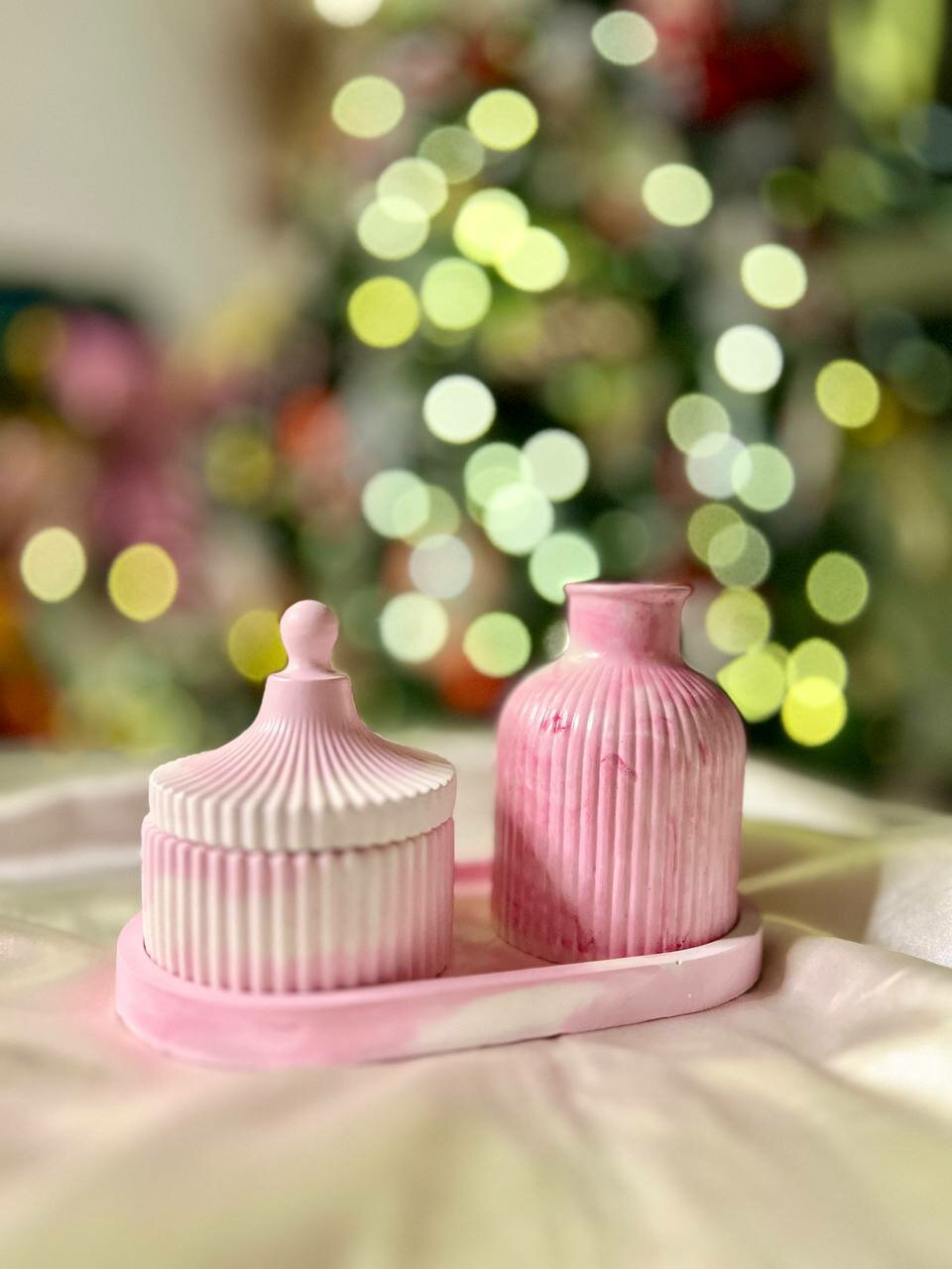 Набор подарочный из 3 гипсовых изделий: ваза, шкатулка, подставка