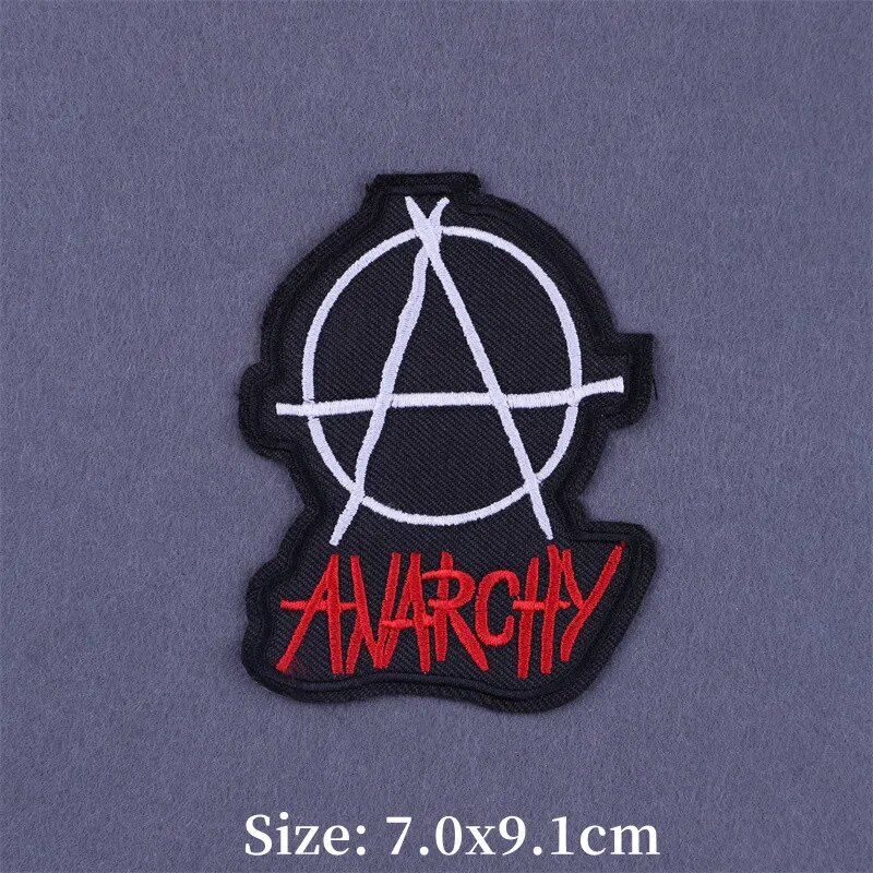 Термоклеевые вышитые нашивки Prajna Черный, PE6292CT