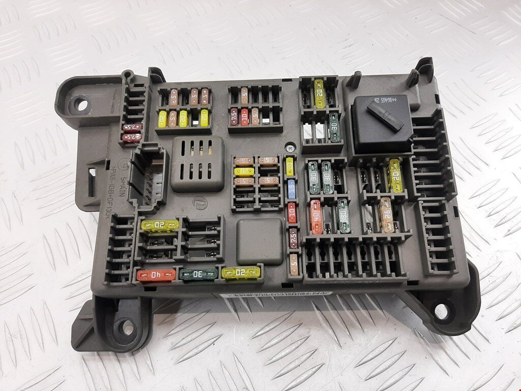 Блок предохранителей BMW X5 (E70) 61146931687 арт. 739975