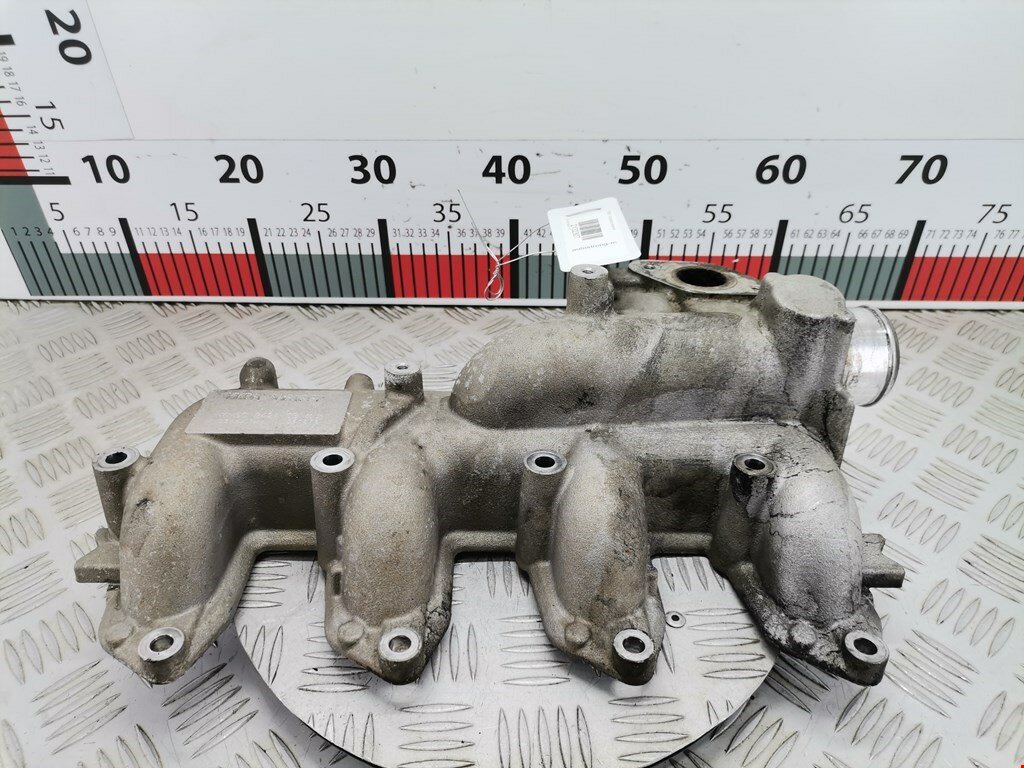 Коллектор впускной Ford Focus 2 1563296 арт. 2132307