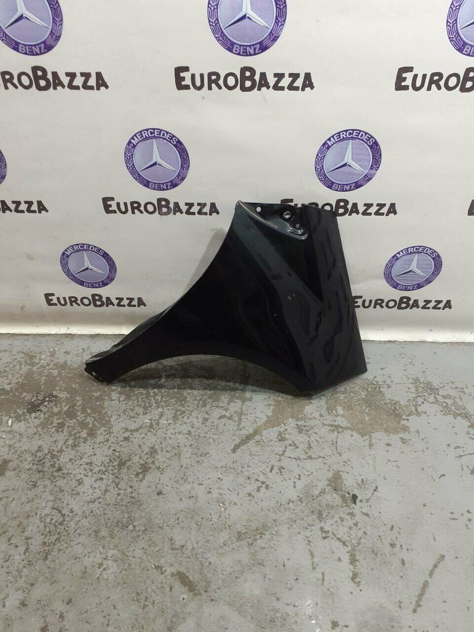 Крыло переднее правое Mercedes W169 A1698810201