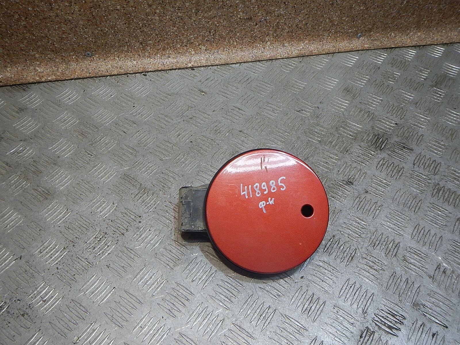 Б/У Лючок бензобака, Ford (Форд)-FUSION (02-12) FORD FUSION (02-12) С крышкой. Царапины. 418985 FORD арт. 2N11N405A02ABW