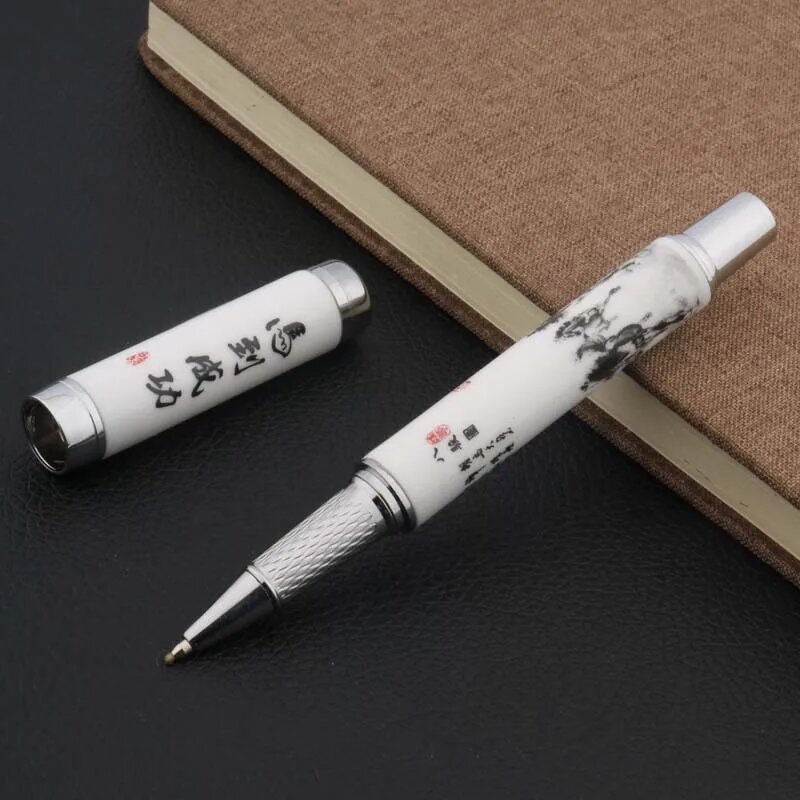 Шариковая ручка Jinhao керамическая красная A12