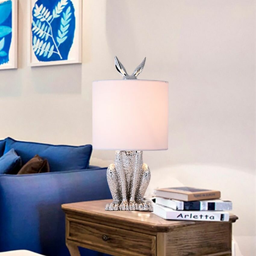 Ночной Светильник В Стиле Ретро. Подходит Для Спальни, Прикроватной Тумбочки, Кабинета. Креативная Настольная Лампа В Виде Кролика В Маске Из Смолы.