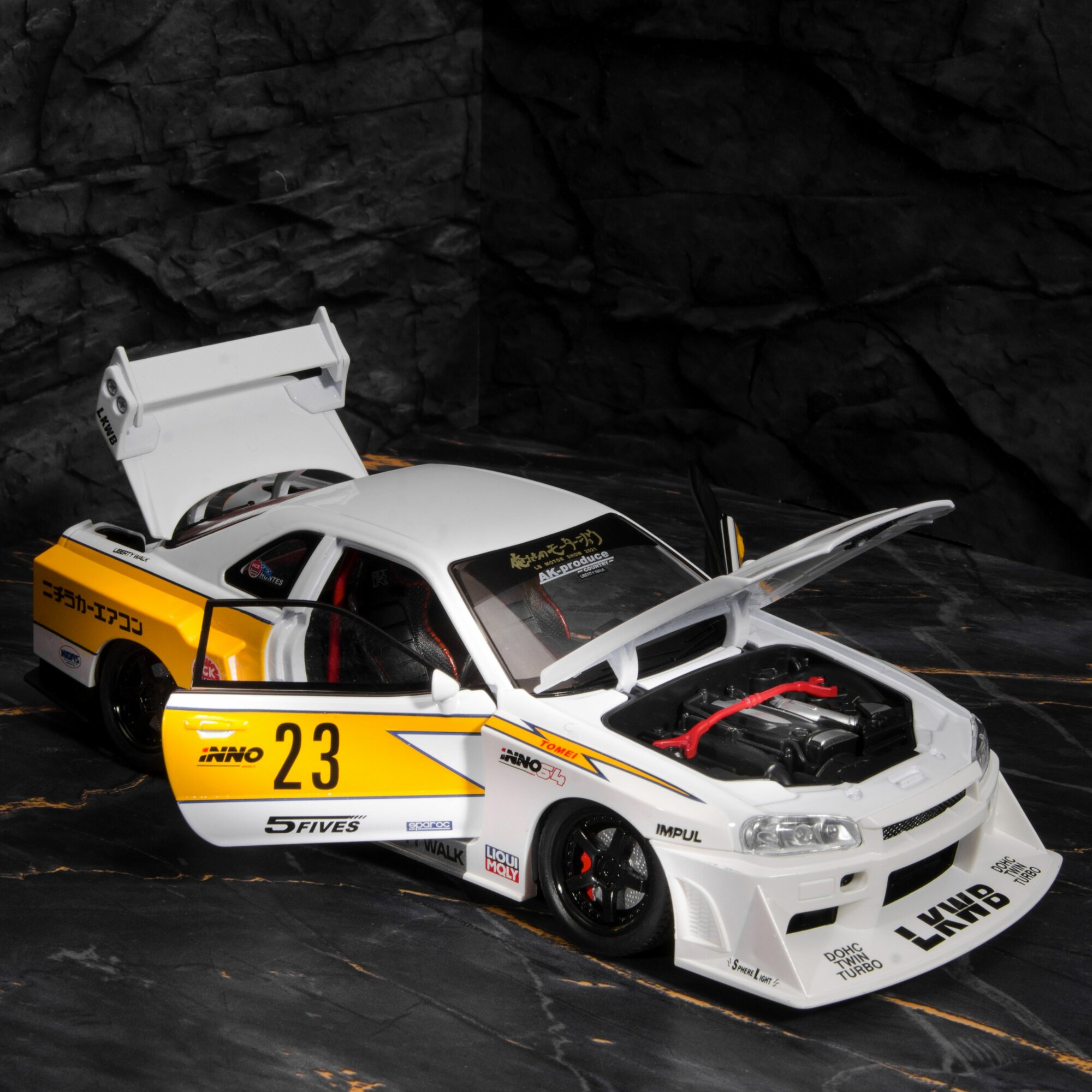Коллекционная модель машинки Nissan Skyline GT-R R34 (Ниссан ГТР) масштаб 1:24