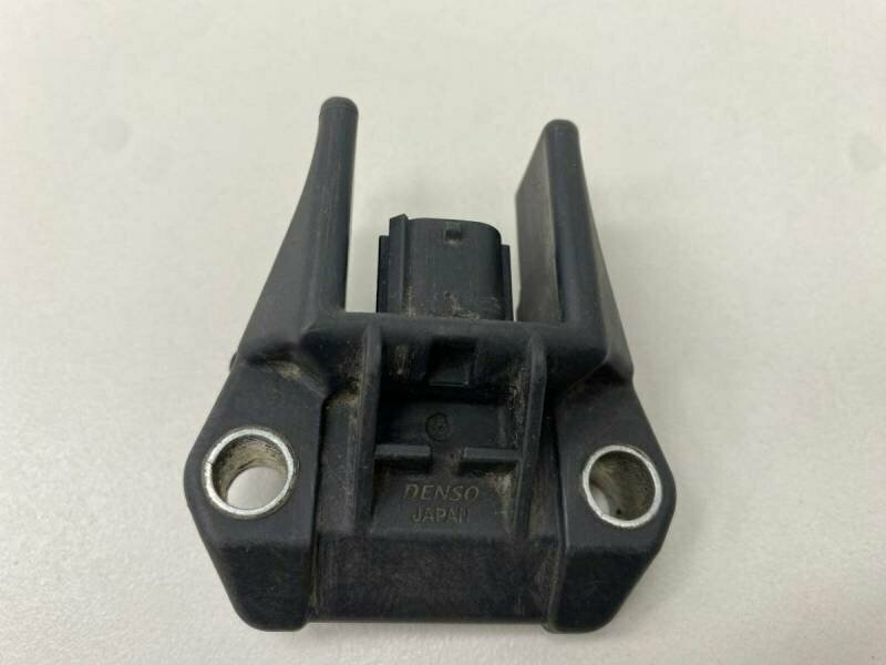 Датчик AIR BAG Lexus RX 300/330/350/400h XU30 2003-2009