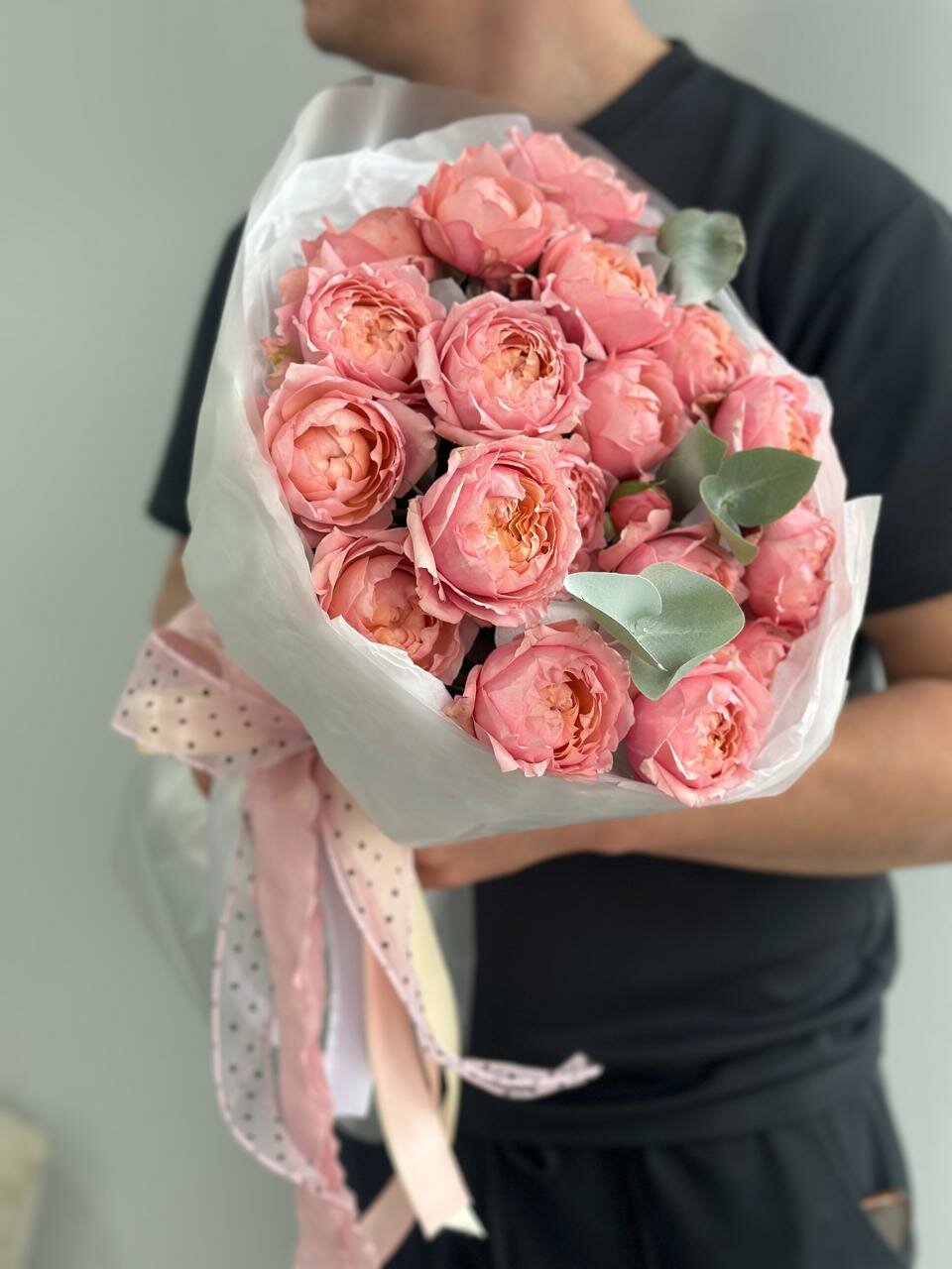 Букет "Комплимент", сорт Джульетта, пионовидные кустовые розы