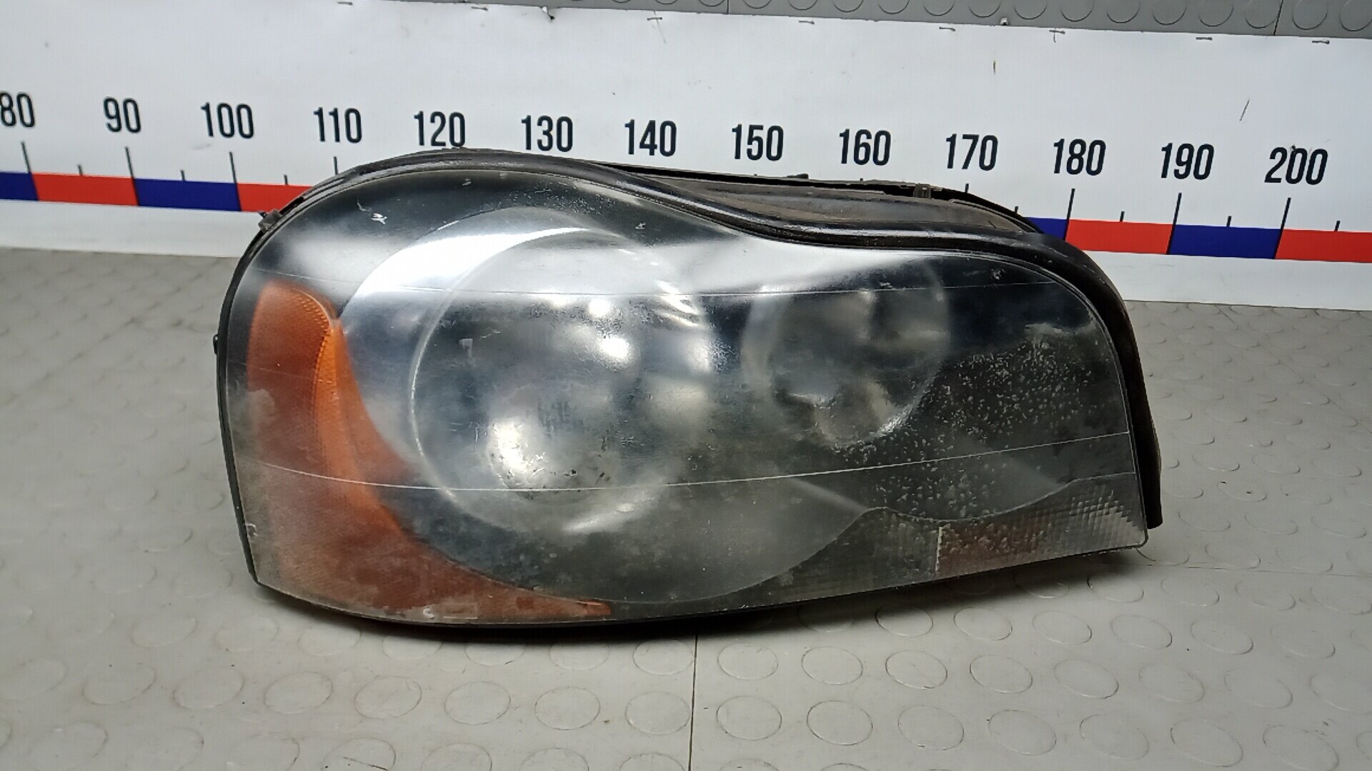 Фара правая VOLVO XC90 1