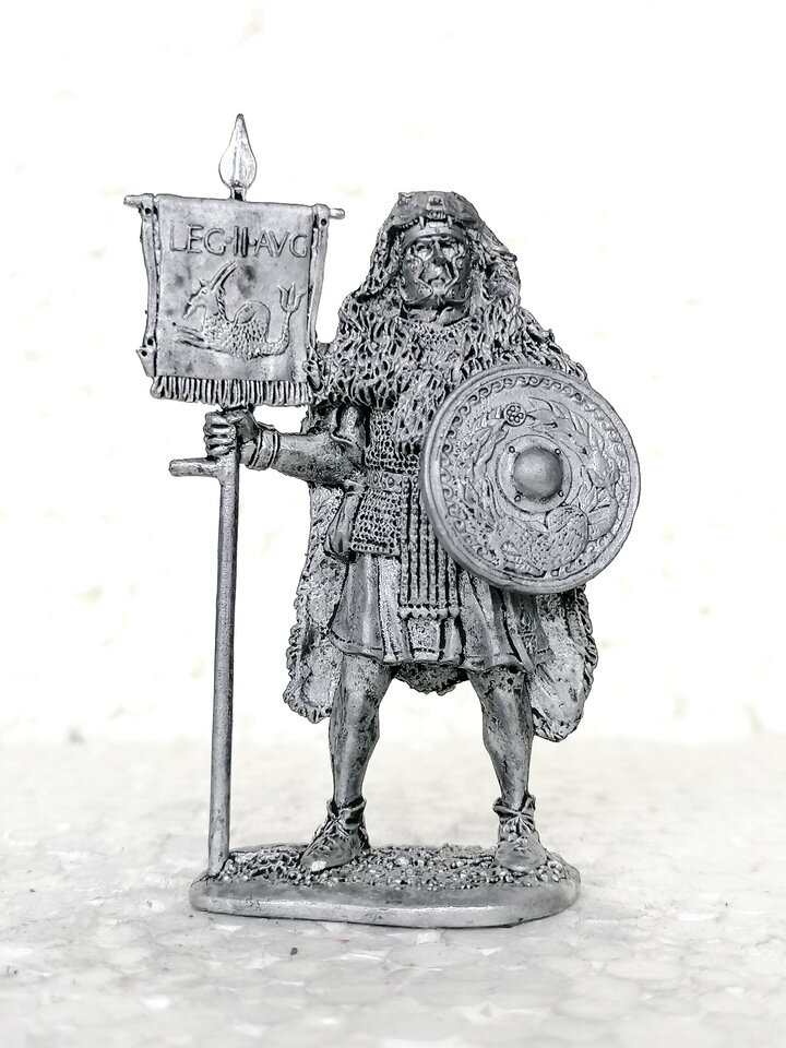 Статуэтка - Фигурка "Древний Рим, Римский вексилларий II легиона Августа, 1 век н. э, оловянный солдатик, 54 мм"