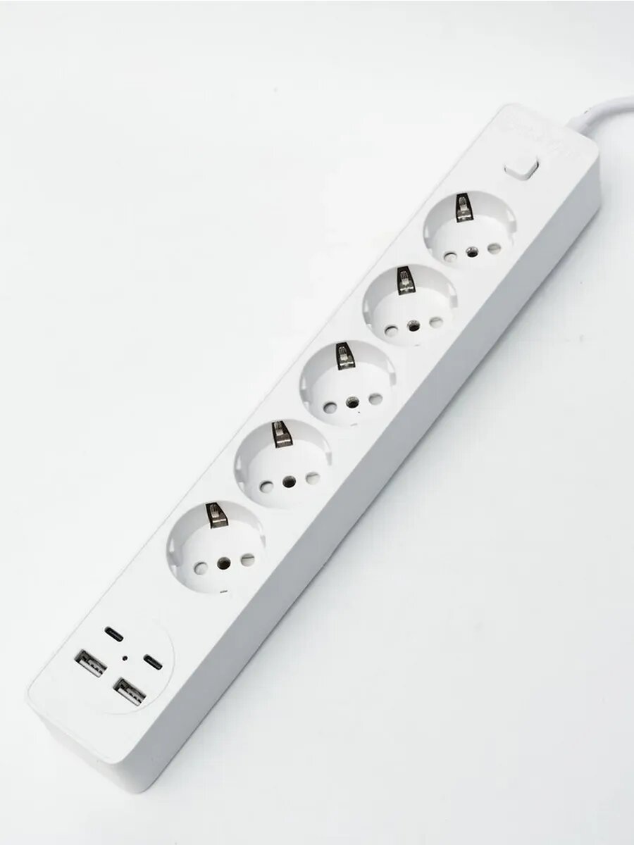 Многофункциональный сетевой удлинитель с 5 розетками