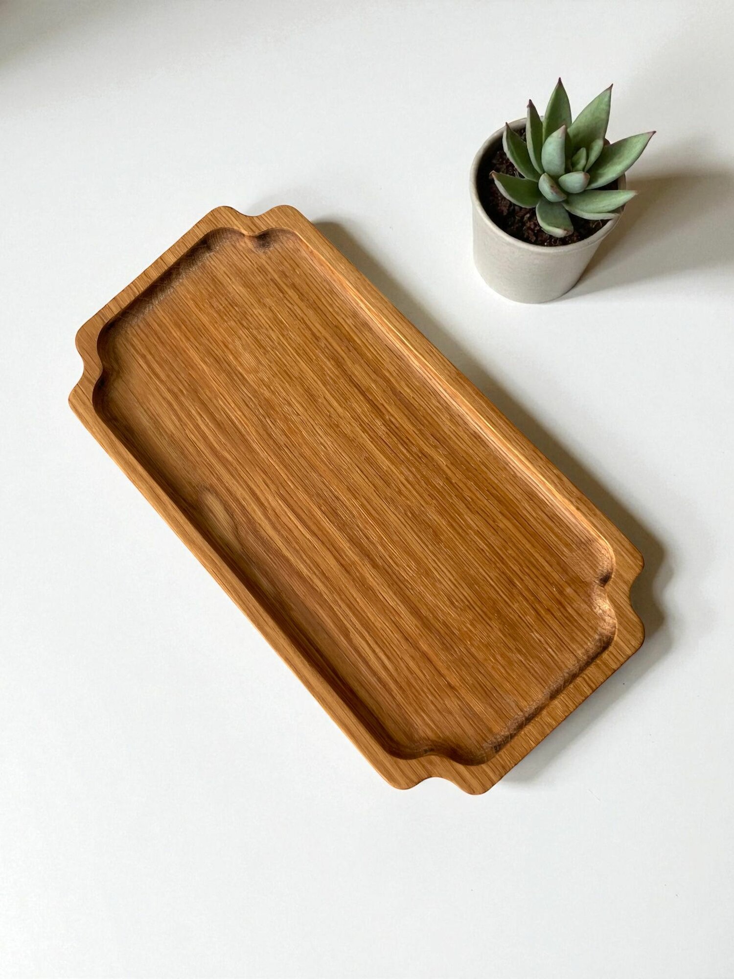 Сервировочная тарелка деревянная