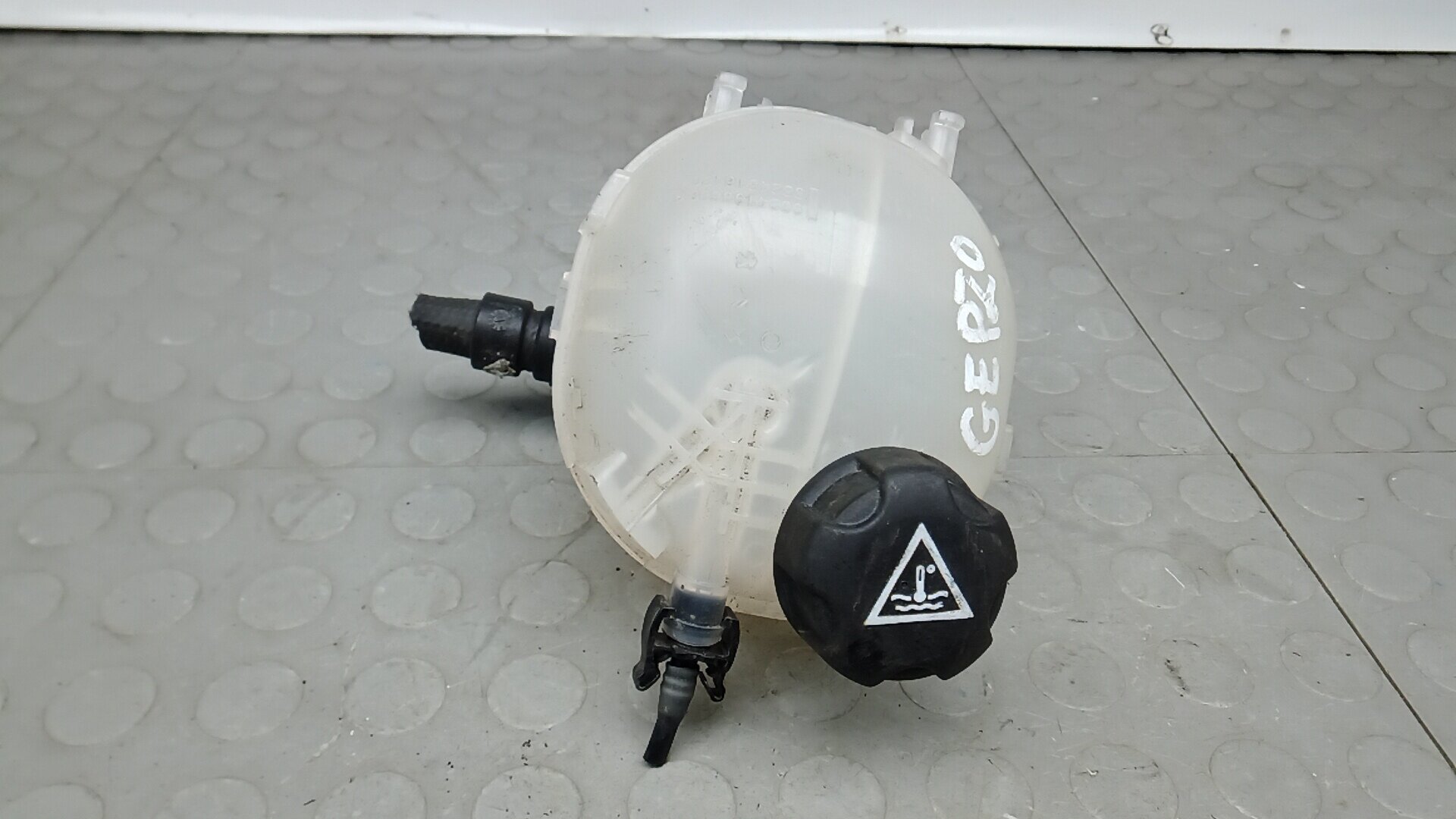 Бачок расширительный PEUGEOT 2008 2