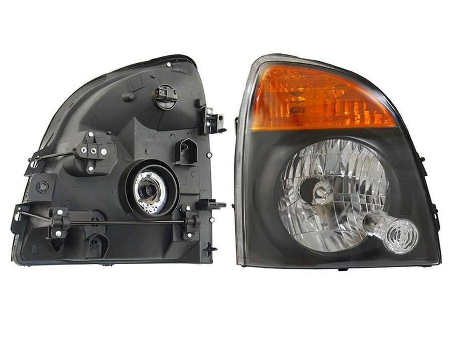 Фара Hyundai Porter 12-18 (Справа/ Галоген/ Ручная регулировка/ Чёрная) Sat арт. ST2211135RLDE2