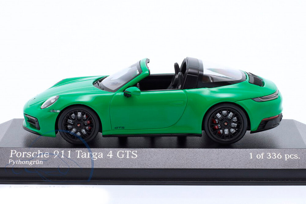 Модель коллекционная MINICHAMPS Porsche 911 (992) targa 4 gts year 2022 python green — фото 1