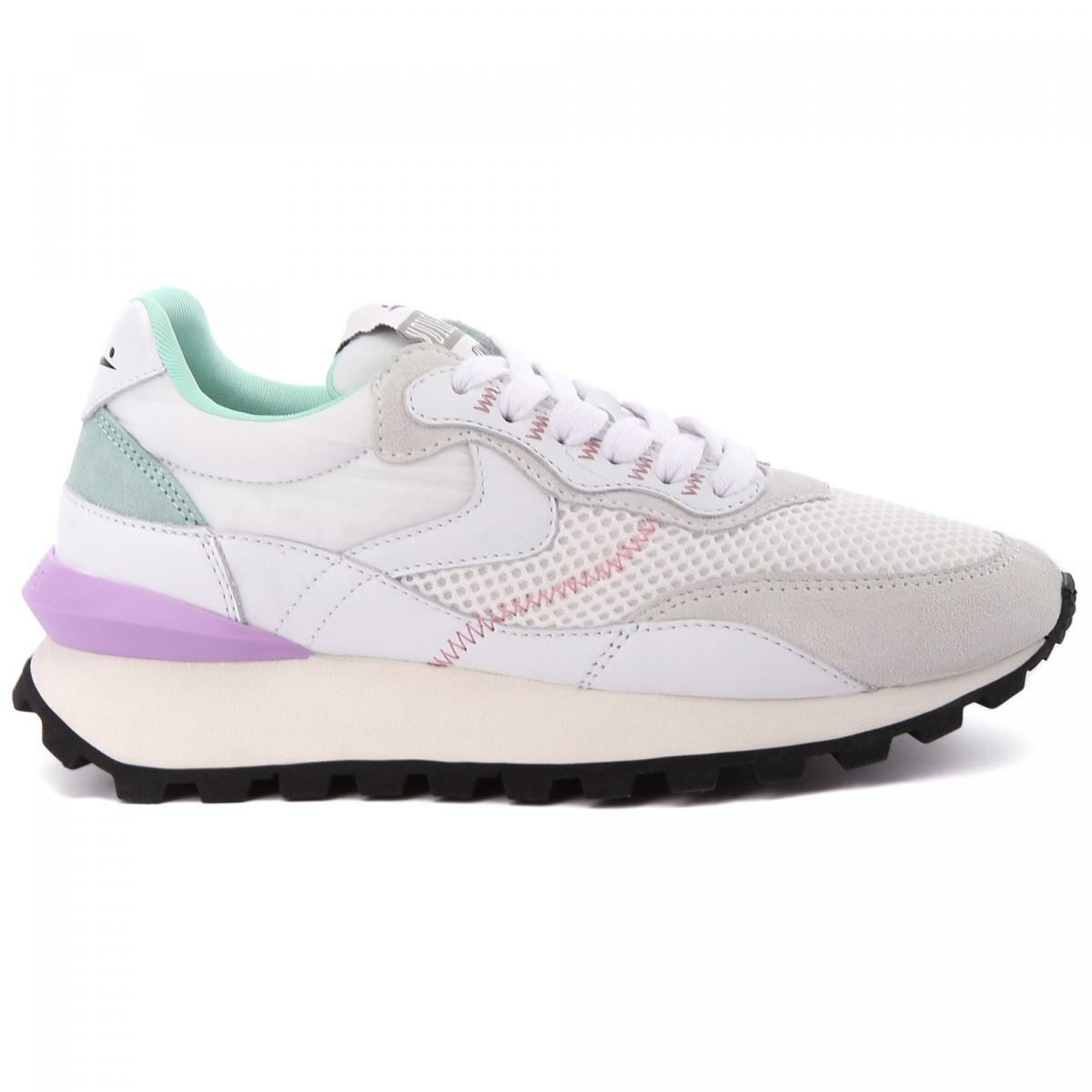 Кроссовки повседневные