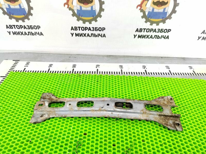 Кронштейн рамки радиатора Daewoo Nexia N150 F16D3 96175488