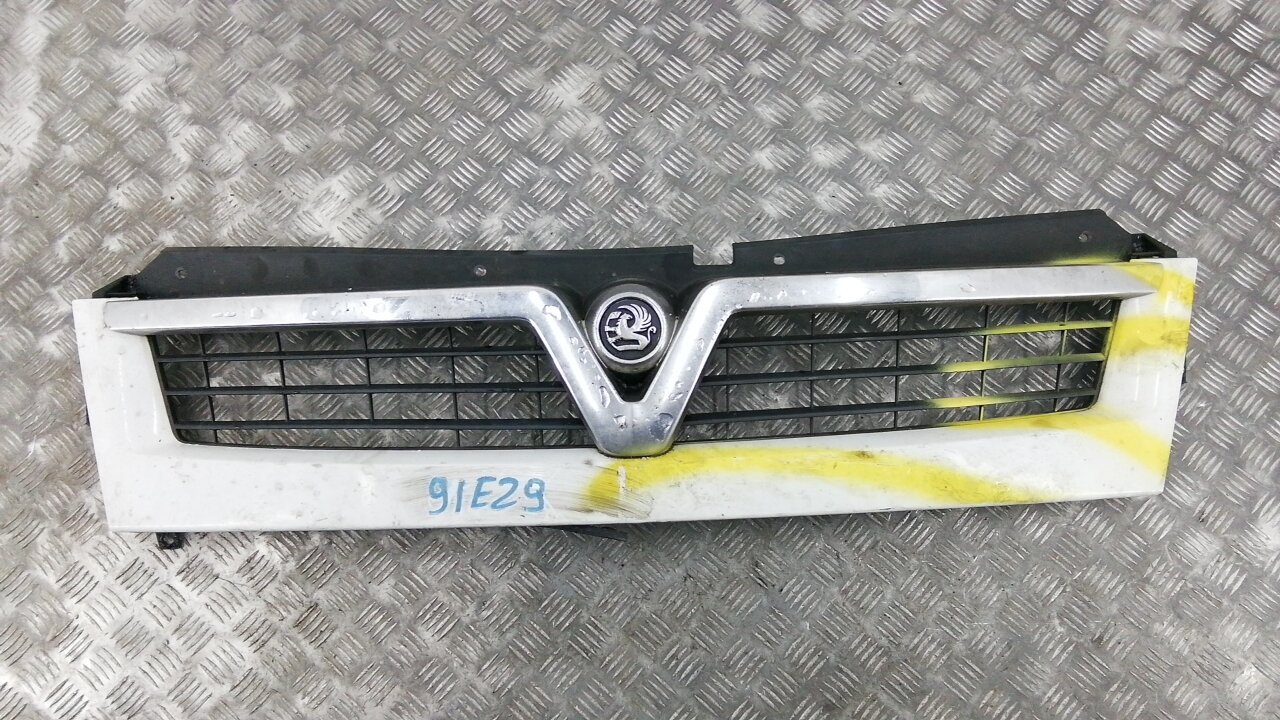 Решетка радиатора OPEL MOVANO A