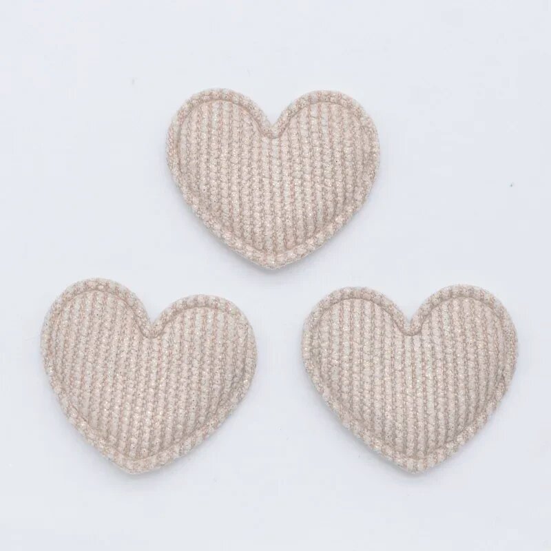 50 шт./лот, 35*30 мм, мягкая блестящая ткань, аппликации в форме сердца для DIY шляпы, одежды, леггинсов, швейные принадлежности, головные уборы, декоративные нашивки